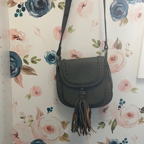 Expressions NYC | Bags | Expressions Nyc Green Faux Leather Crossbody ...
